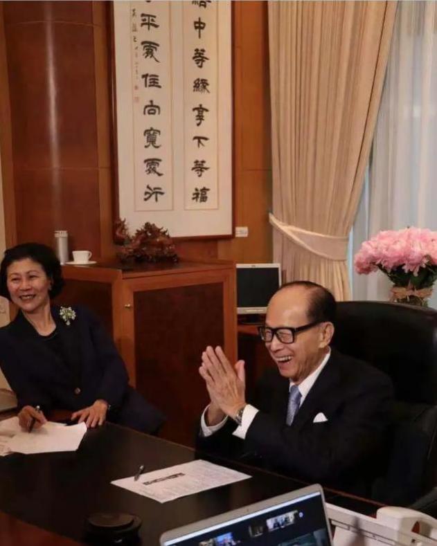 Li Ka-shing’s family pays homage to his wife, and the eldest ...